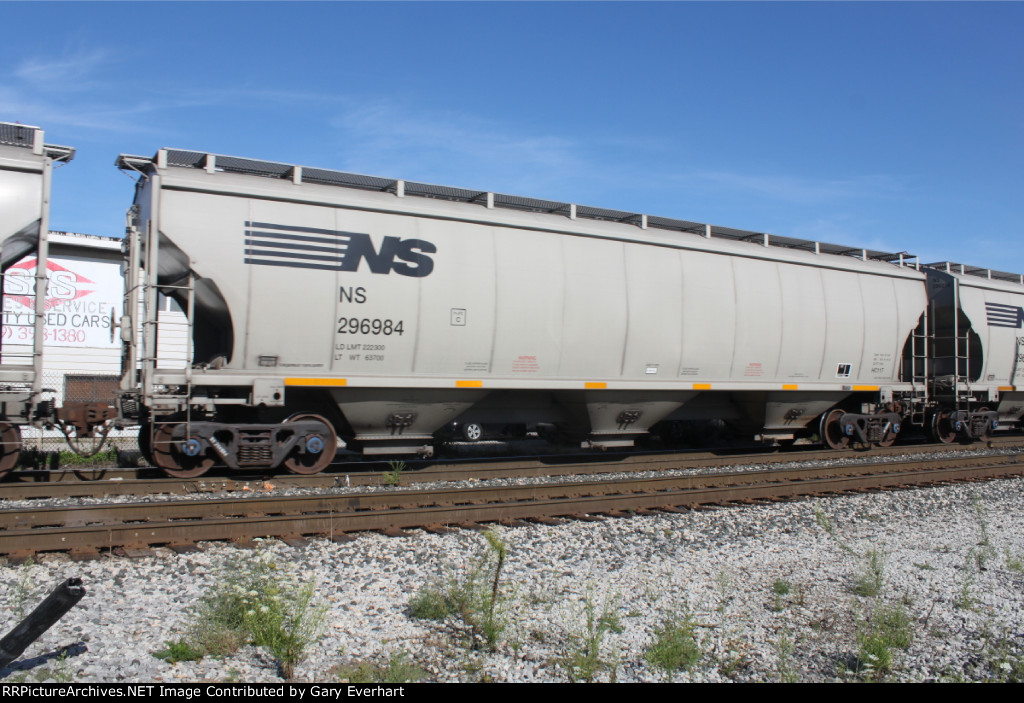 NS 296984 - Norfolk Southern